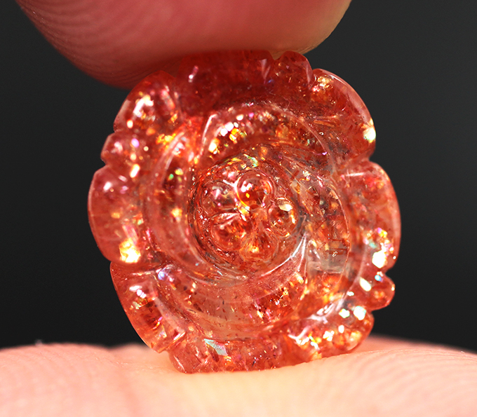 Резной солнечный камень 6,47 карата купить в интернет магазине ...